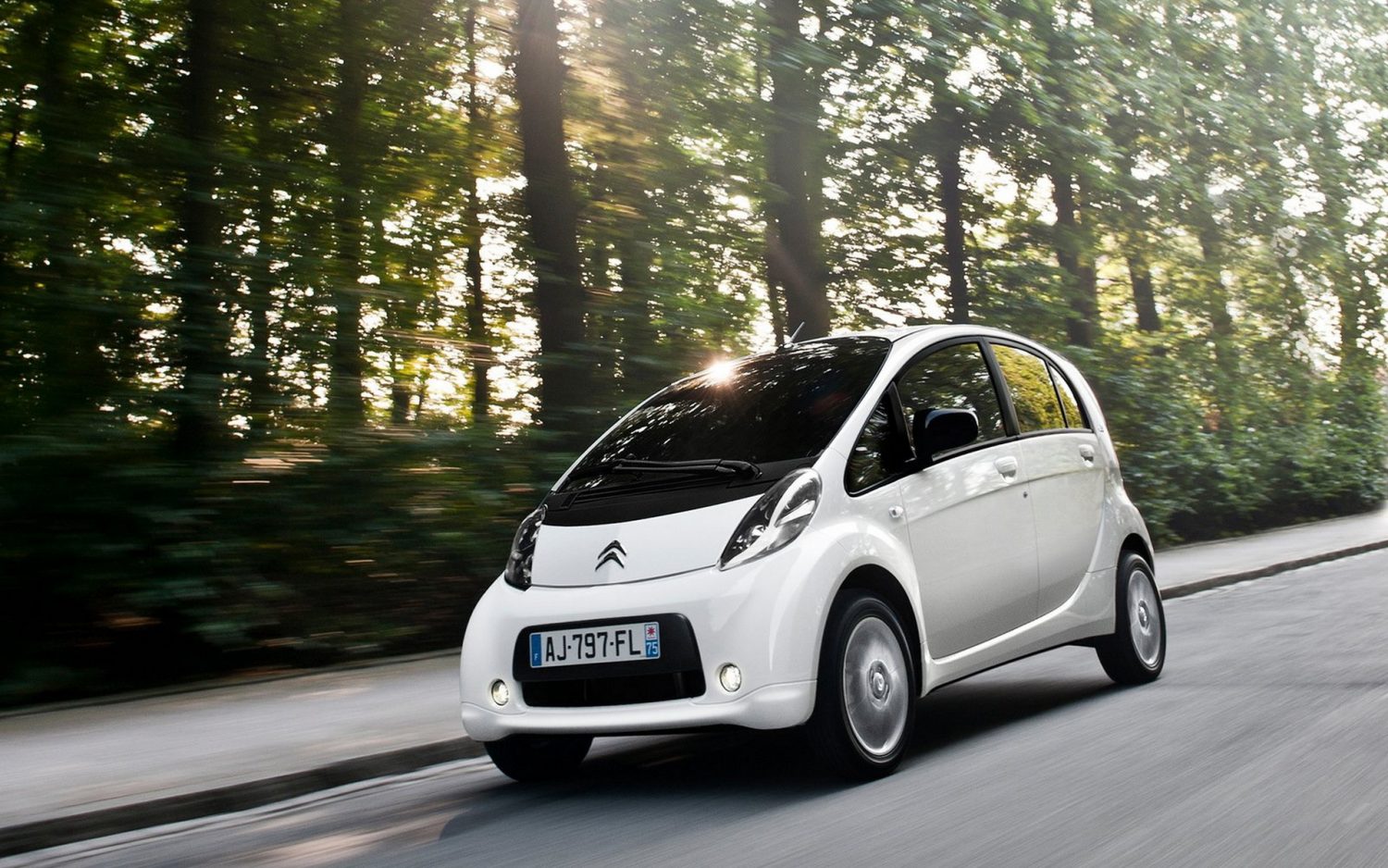 Citroen C-zero - EV Safe Charge